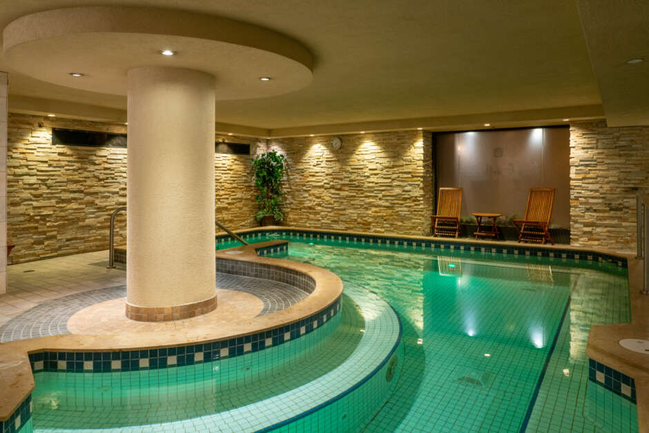 Banff & Lake Louise - Merit Travel Ski Vacations